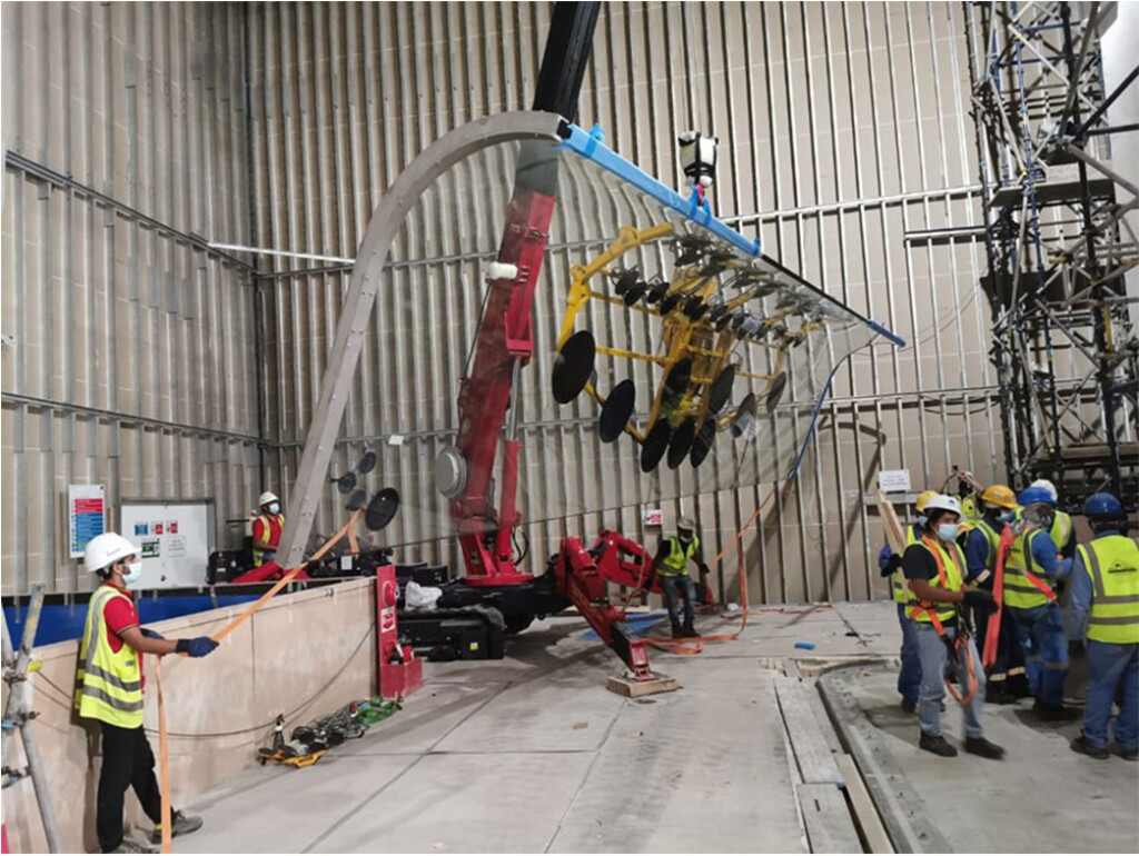 Typical attachments and lifting devices used with Spider Cranes ...